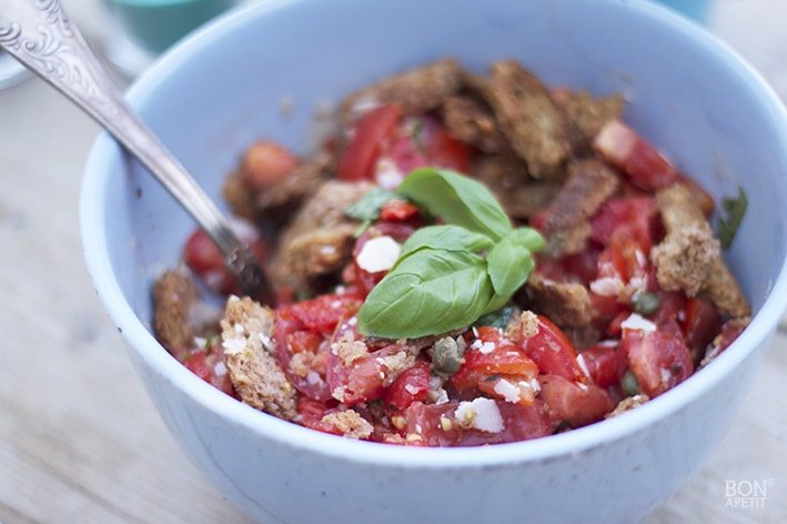 Recept voor hartige Italiaanse brood salade door Bonapetit
