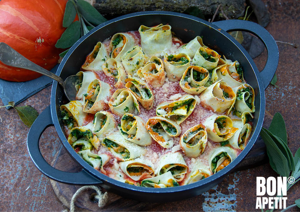 pasta met pompoen en spinazie uit de oven - Bonapetit
